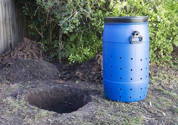 DIY Dog Poo Compost Bin - The Green Hub