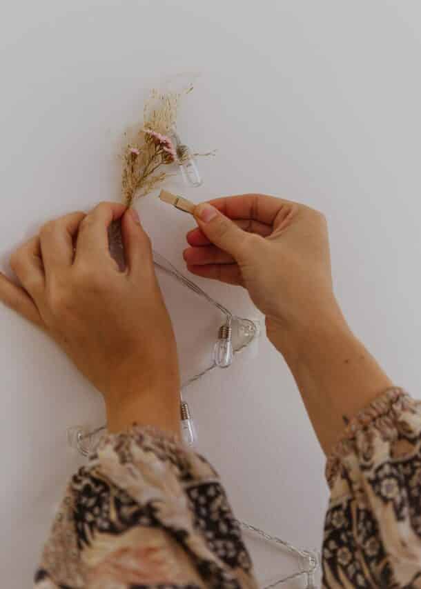 DIY Fairy Light Christmas Tree - The Green Hub