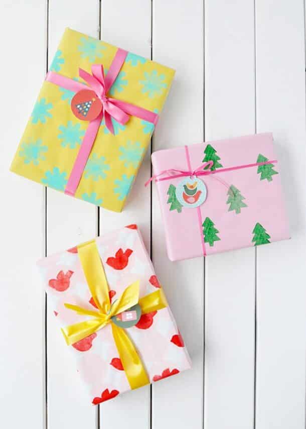 Eco gift wrapping ideas potato stamp paper - The Green Hub